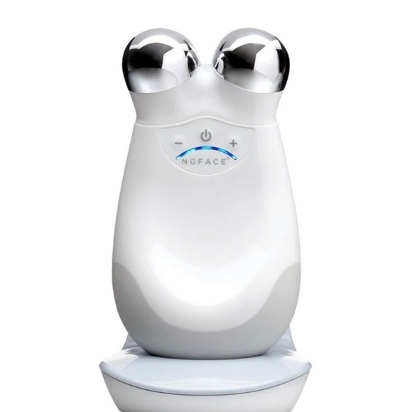 NuFace | Skincare | Likenew Nuface Microcurrent Facial Toning Device ...